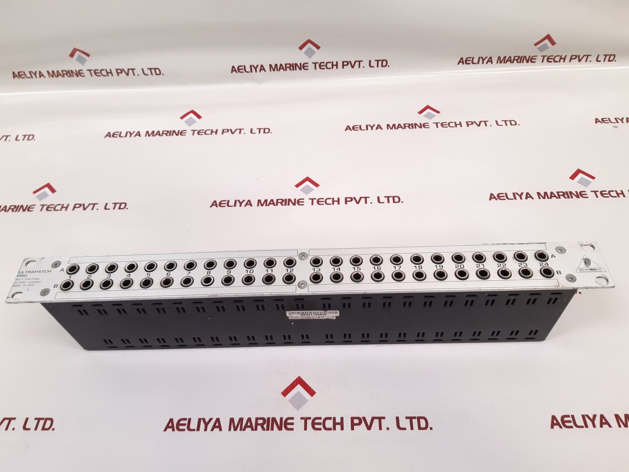 BEHRINGER PATCHBAY PX2000 ULTRAPATCH PRO MULTI-FUNCTIONAL 48-POINT ...