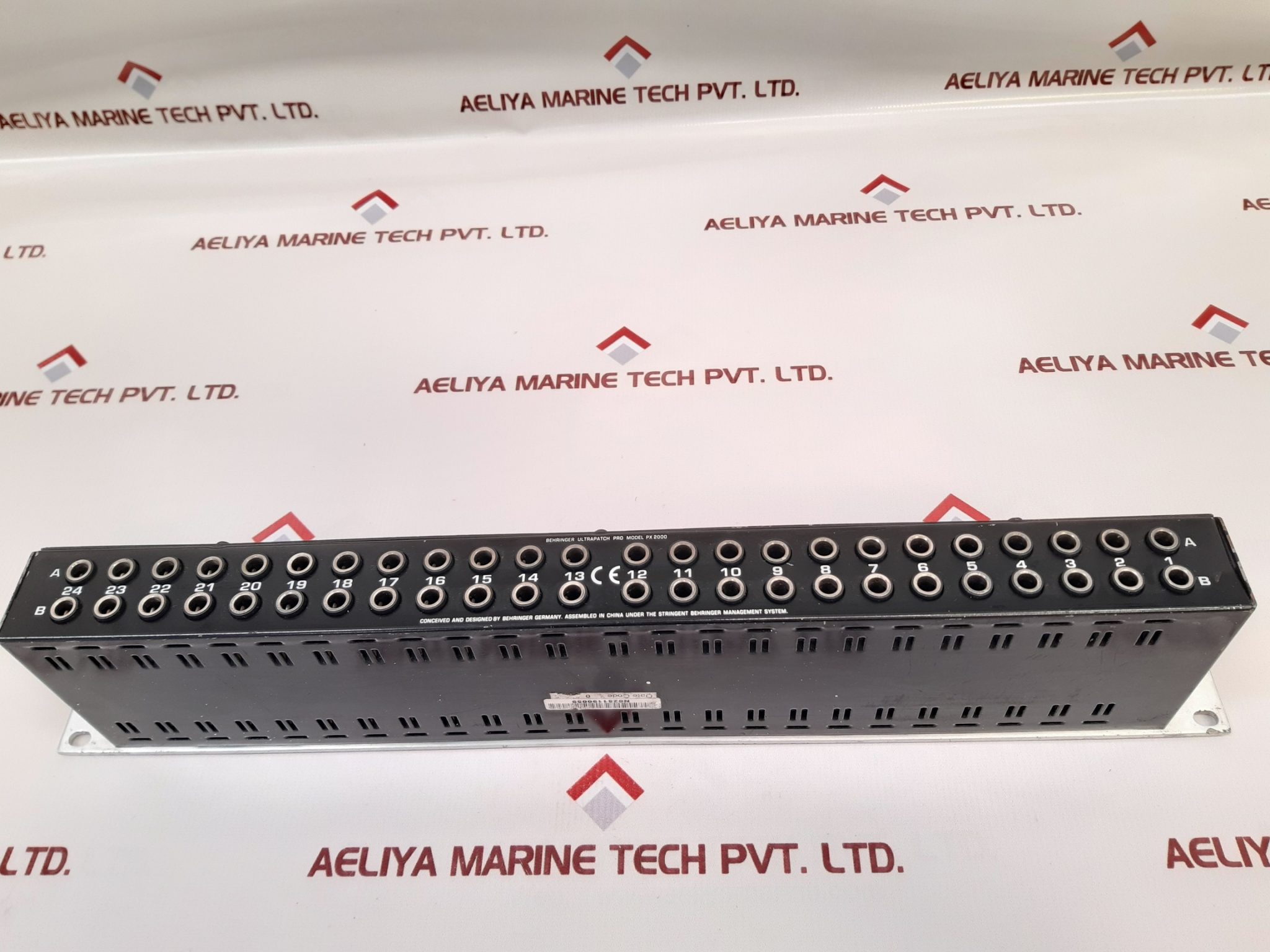 BEHRINGER PATCHBAY PX2000 ULTRAPATCH PRO MULTI-FUNCTIONAL 48-POINT ...