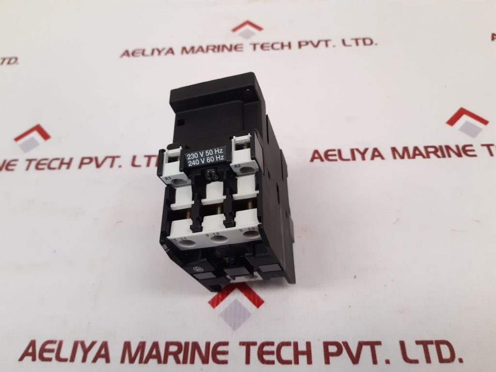 Klockner Moeller DIL0AM Contactor 3 Pole