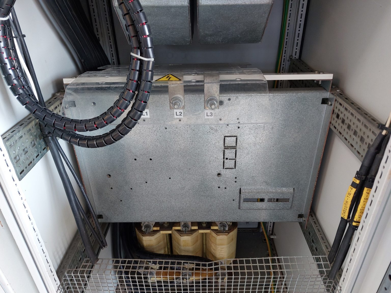 Superior Allen-Bradley PowerFlex 700H Variable Frequency Drive