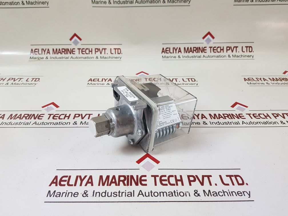 TIVAL FF 4-250 PAH PRESSURE SWITCH 30…250 BAR - Aeliya Marine