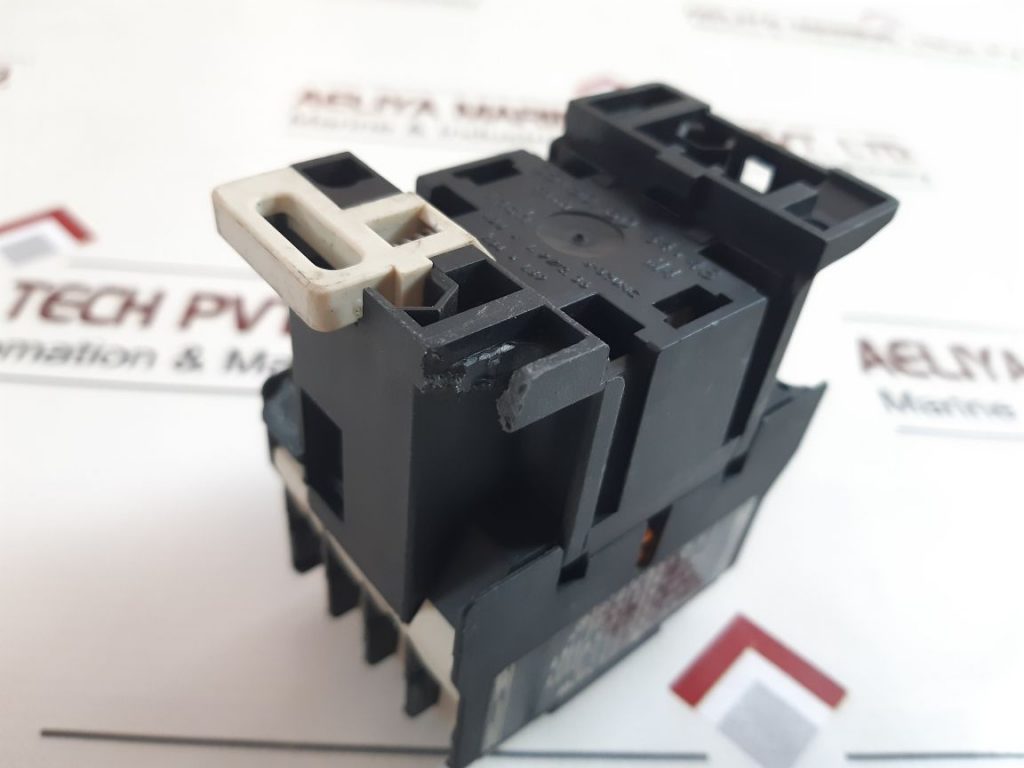 TELEMECANIQUE CA2 DN22 CONTROL RELAY 22E - Aeliya Marine