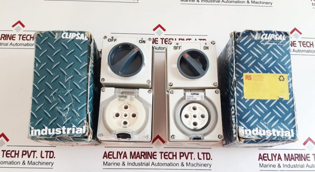 CLIPSAL 56C532 SWITCHED SOCKET OUTLET - Aeliya Marine