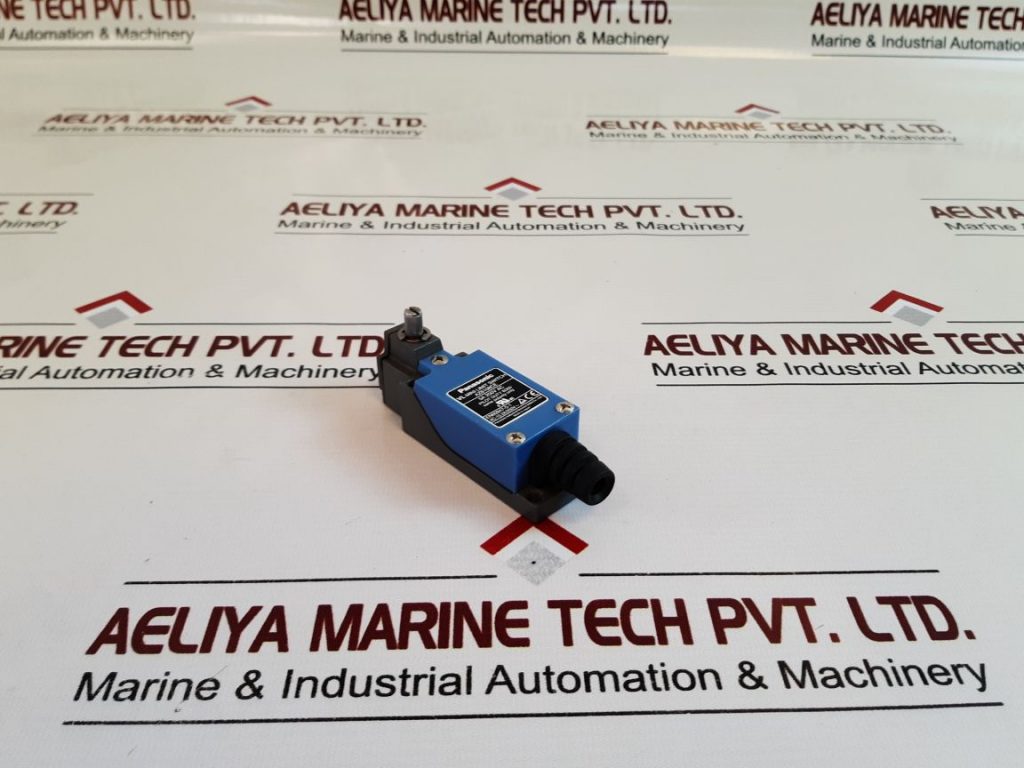PANASONIC AZ8108CE VL MINI LIMIT SWITCH - Aeliya Marine