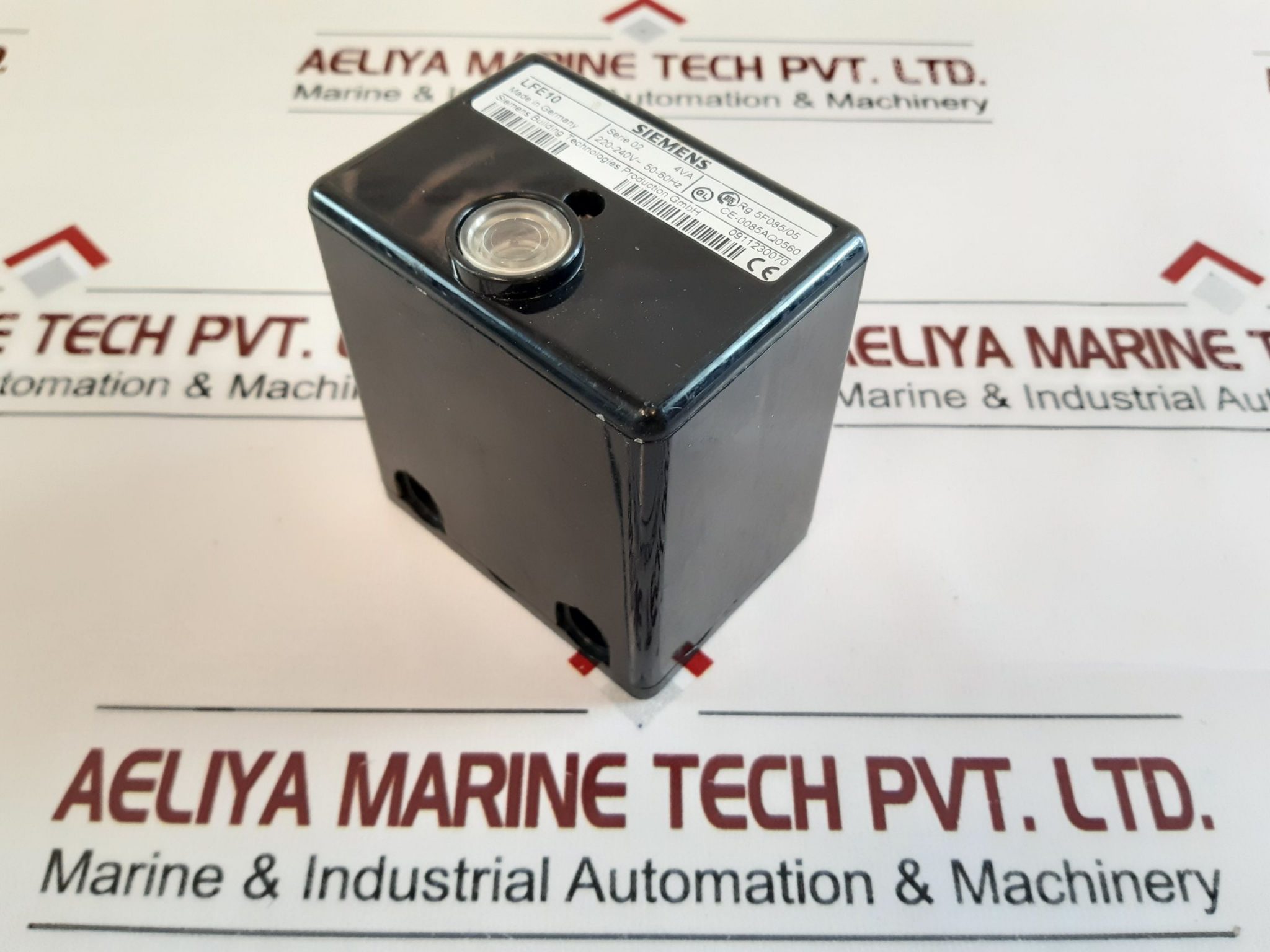 SIEMENS LFE10 FLAME DETECTOR RELAY 220-240V - Aeliya Marine