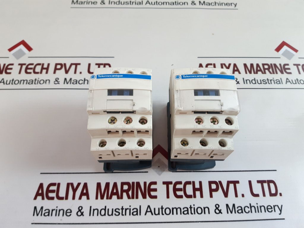 TELEMECANIQUE SCHNEIDER ELECTRIC CAD32 M7 CONTACTOR 220V - Aeliya Marine