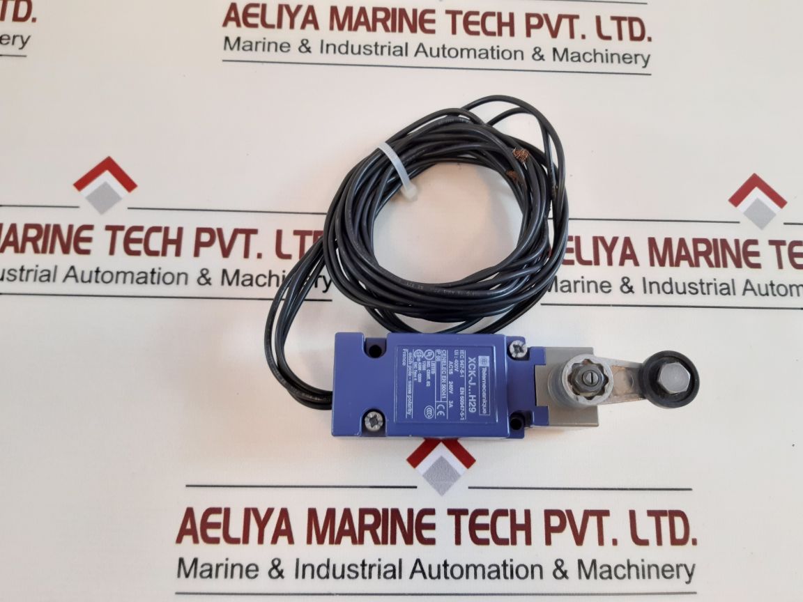 Telemecanique Xck-j…h29 Limit Switch With Roller - Aeliya Marine