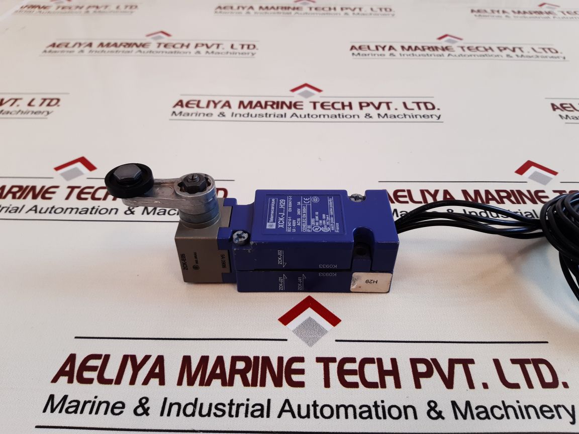 Telemecanique Xck-j…h29 Limit Switch With Roller - Aeliya Marine