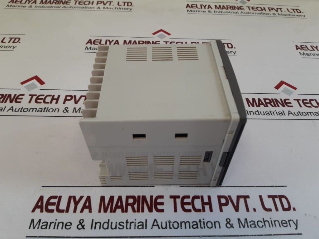 Azbil Sdc31 Digital Indicating Controller - Aeliya Marine