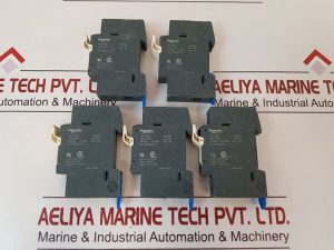 Schneider Electric Df101 Fuse Holder - Aeliya Marine