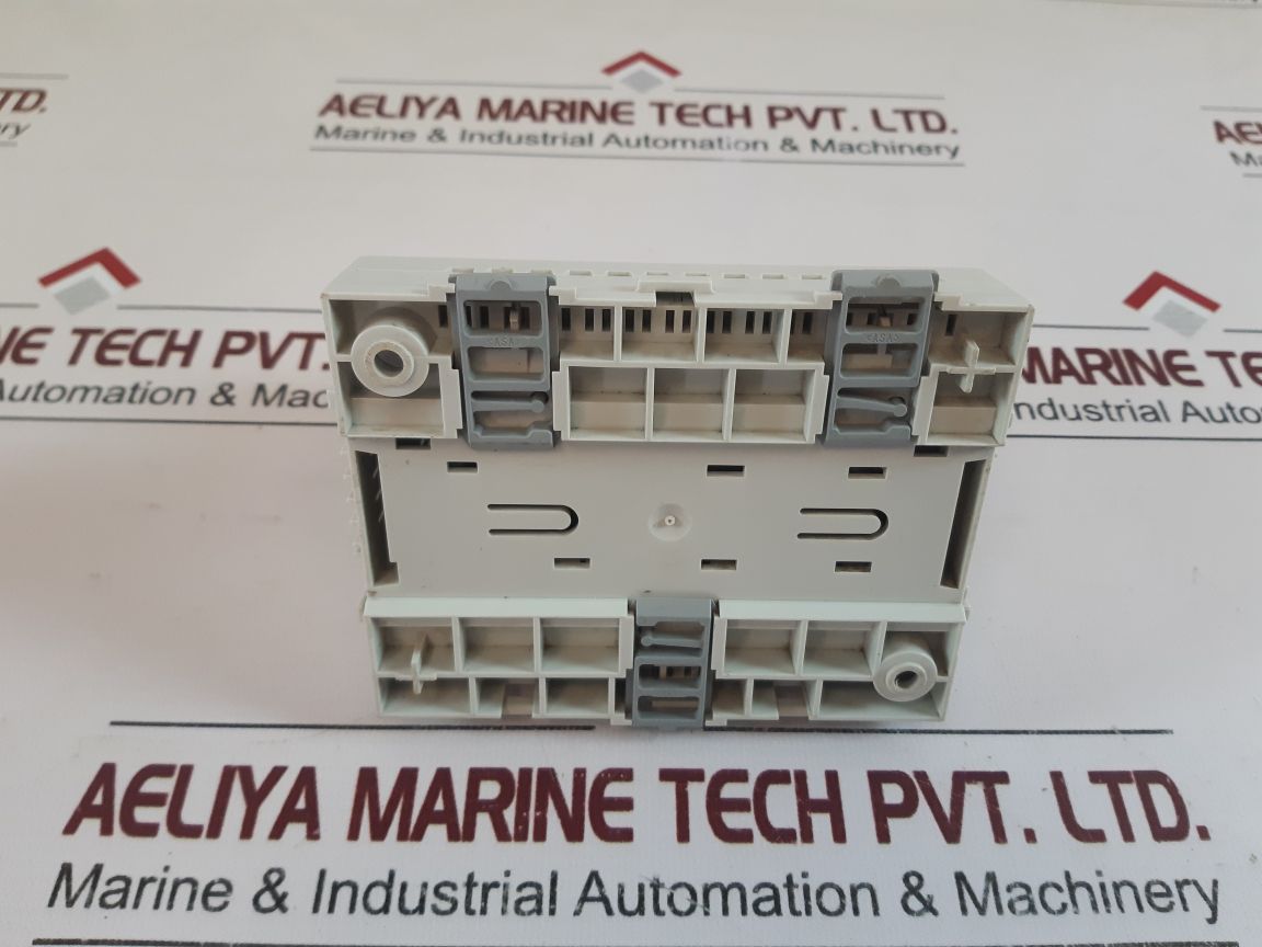 Siemens Rlu220 Universal Controller - Aeliya Marine
