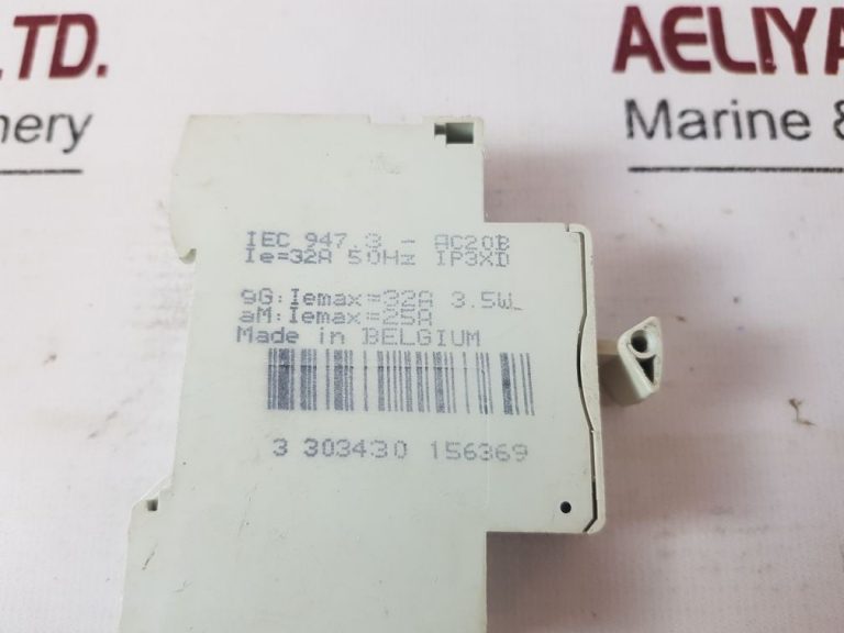 Schneider 15636 Fuse Holder - Aeliya Marine