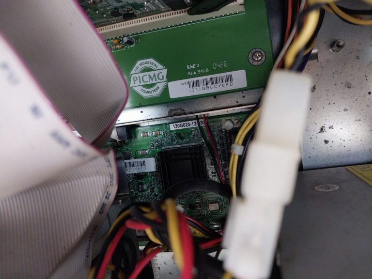 Allen-bradley Versaview 1500w Interface Panel - Aeliya Marine