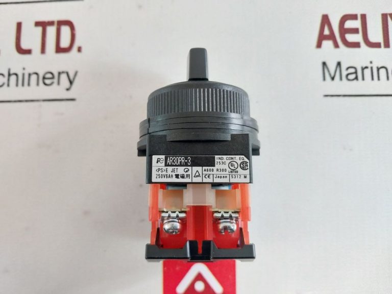 Fuji Electric Ar30pr-3 Selector Switch - Aeliya Marine