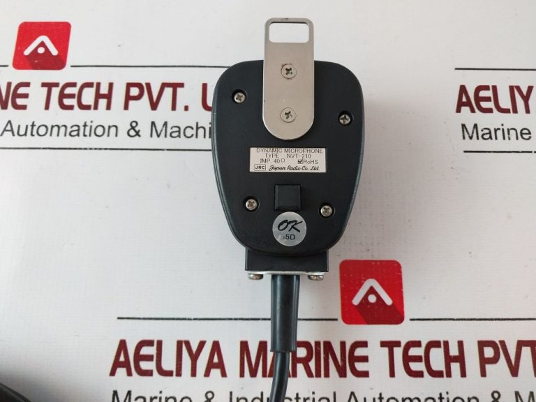 Jrc Nvt-210 Dynamic Microphone With 10 Meter Cable - Aeliya Marine