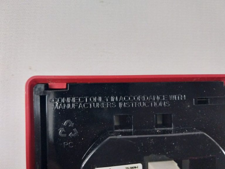 Cooper Cbg370s Addressable Call Point - Aeliya Marine