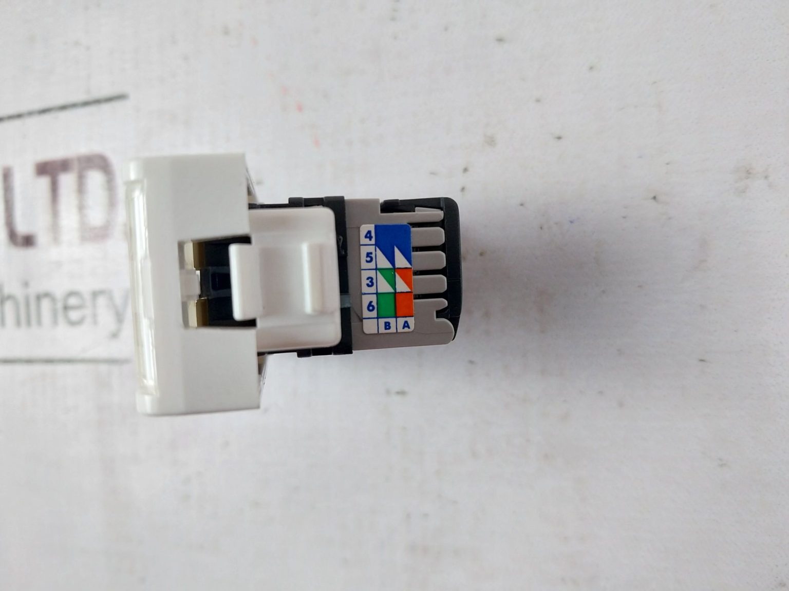Legrand Rj45 Socket Cat 5e - Aeliya Marine