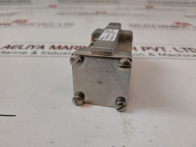 Versa Oceaneering Bsp-3308-316 3-way Pneumatic Valve - Aeliya Marine