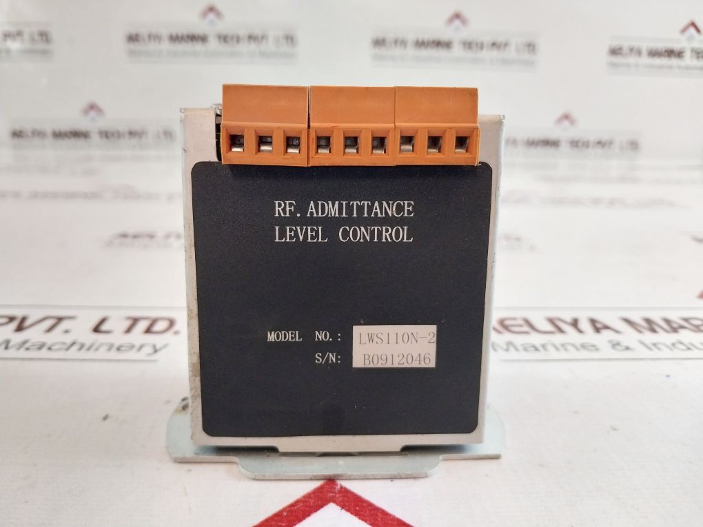 LWS110N-2 RF Admittance Level Switch