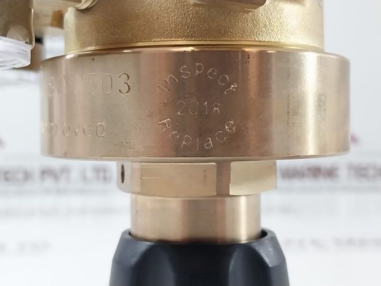 Wescol 0101-140 2 Gauge Pressure Regulators - Aeliya Marine