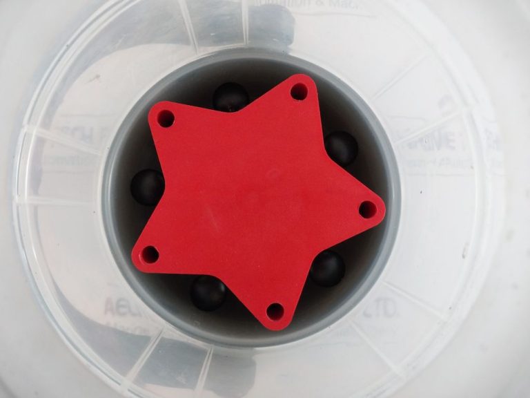 No Climb Solo330-001 Aerosol Smoke Dispenser 330 - Aeliya Marine