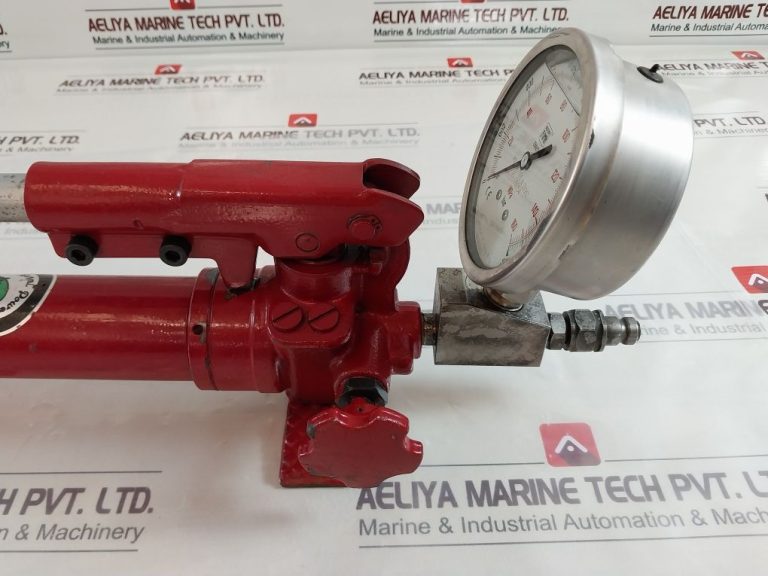 Hanmi Hydraulic Hand Operated Pump - Aeliya Marine