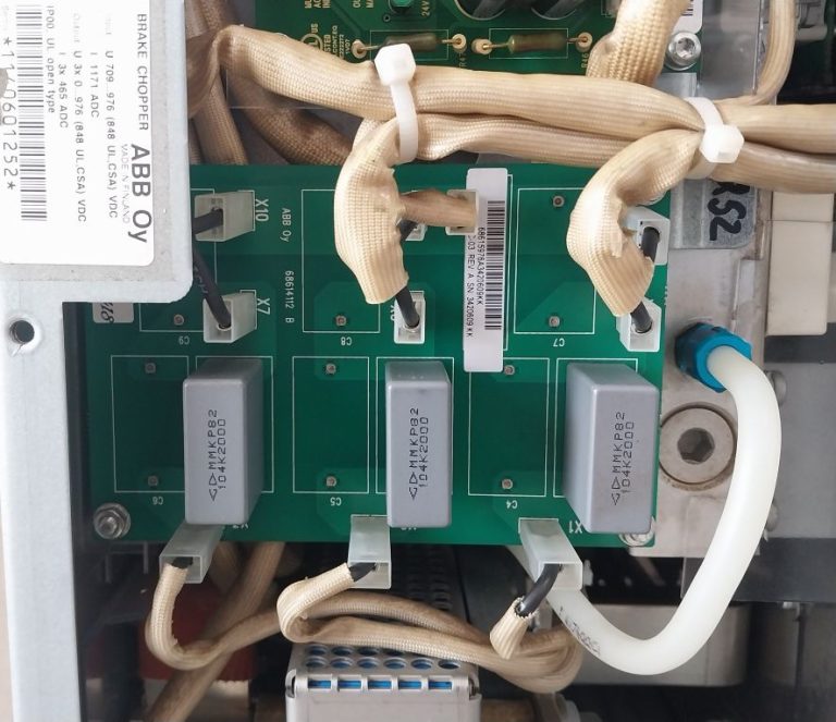 Abb Acs800-104lc-0700-7+e205+q950 Inverter - Aeliya Marine