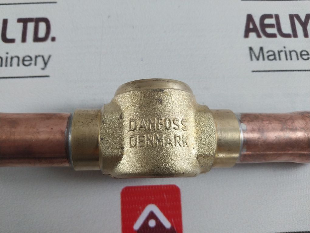 Danfoss Mwp 400psig/175°f Sight Glass Valve - Aeliya Marine