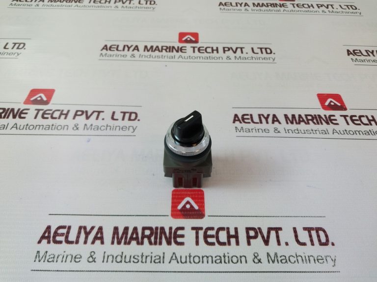 Idec Izumi 41-10570 Selector Switch - Aeliya Marine