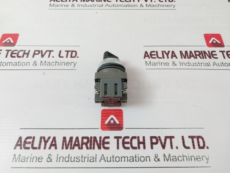 Idec Izumi 41-10570 Selector Switch - Aeliya Marine