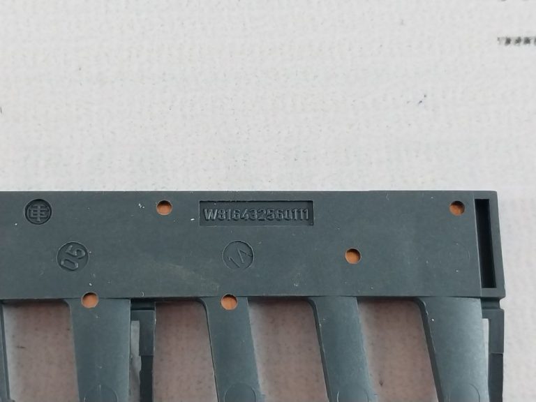 Telemecanique Schneider Lad9r1v Mechanical Interlock Kit - Aeliya Marine