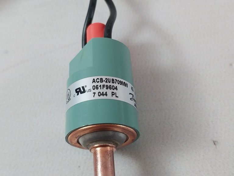 Danfoss Saginomiya 061f9604 Pressure Controller Switch - Aeliya Marine