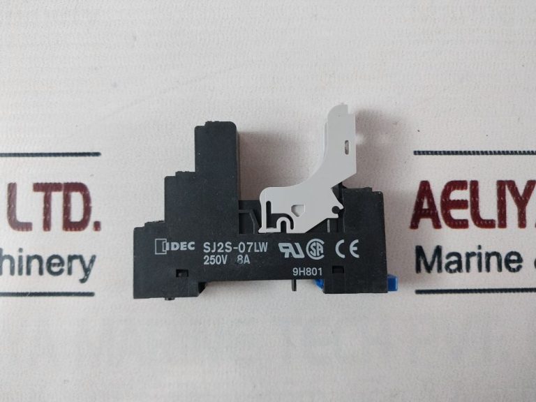 Idec Sj2s-07lw Relay Socket 250v - Aeliya Marine