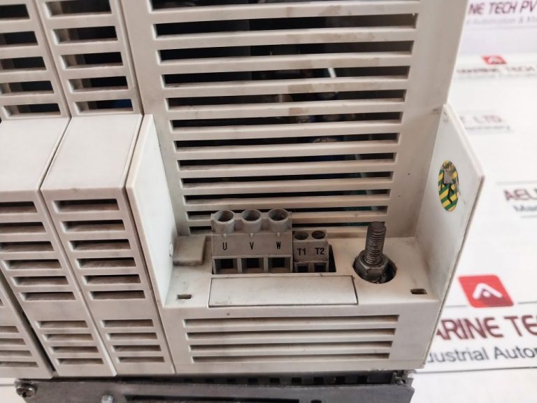 Lenze Evf9326-ev Frequency Inverter - Aeliya Marine