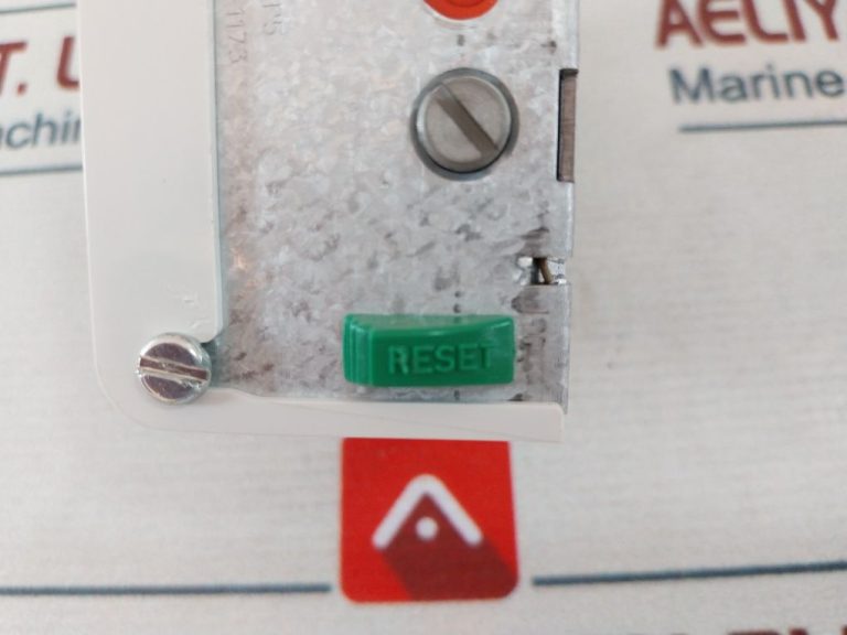 Danfoss Kp5 Pressure Switch 43 Psi - Aeliya Marine