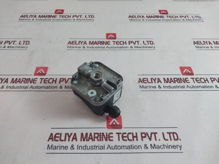 Kromschroder Dg50u-3 Gas Pressure Switch Ip 54 - Aeliya Marine