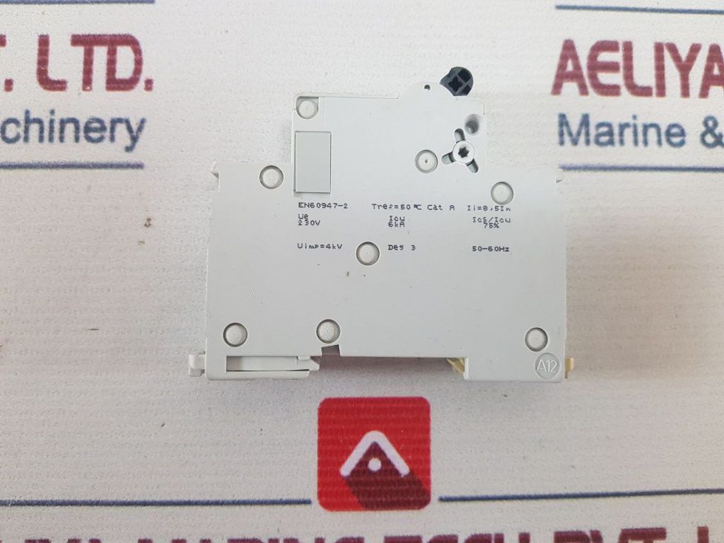 Merlin Gerin Schneider Electric Dt40 Circuit Breaker 230v - Aeliya Marine