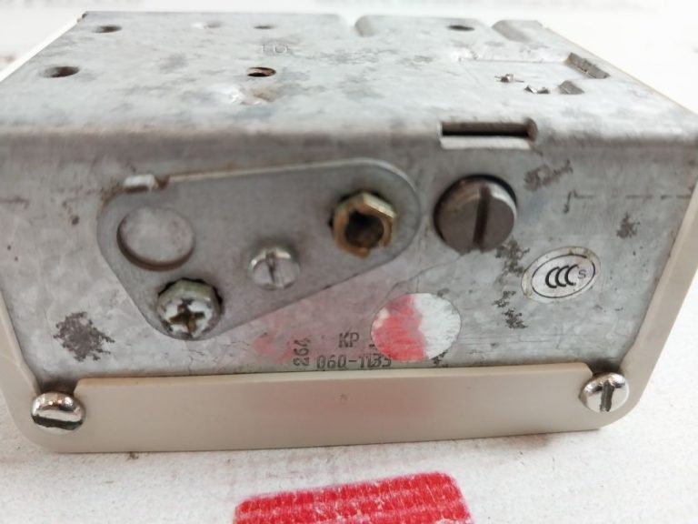 Danfoss Kp35 Pressure Switch - Aeliya Marine