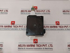 Danfoss Rt5 Pressure Control Switch Ip66 - Aeliya Marine