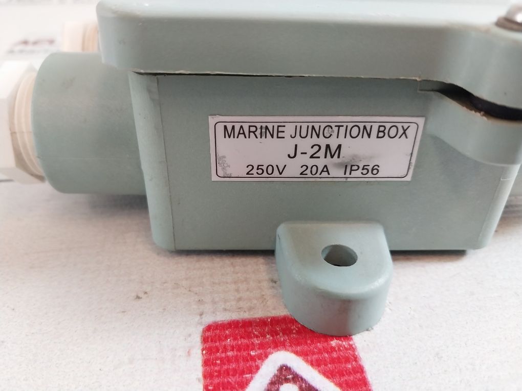 J-2m 250v Marine Junction Box Ip56 - Aeliya Marine
