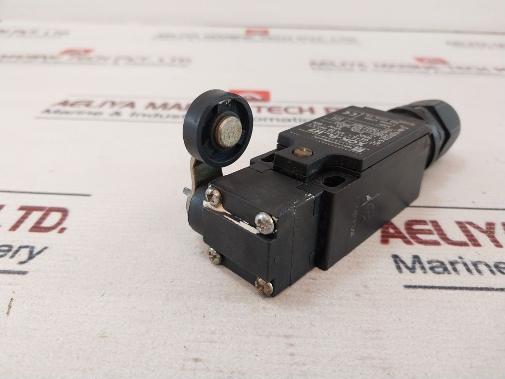 Telemecanique Xck-p…h7 Limit Switch 500v - Aeliya Marine