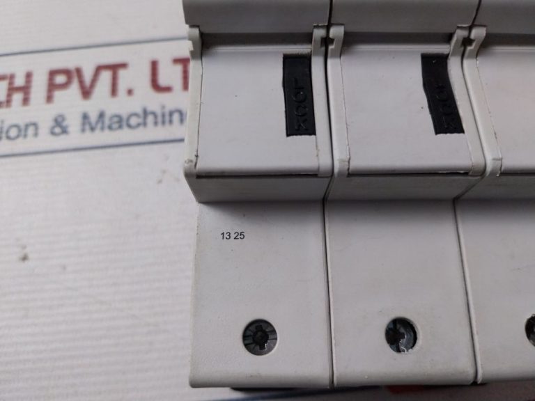 Abb E933/50 Fuse Holder - Aeliya Marine