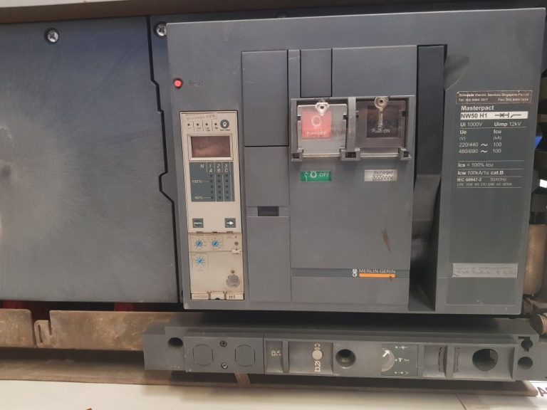 Merlin Gerin Schneider Electric Nw50 H1 Circuit Breaker - Aeliya Marine