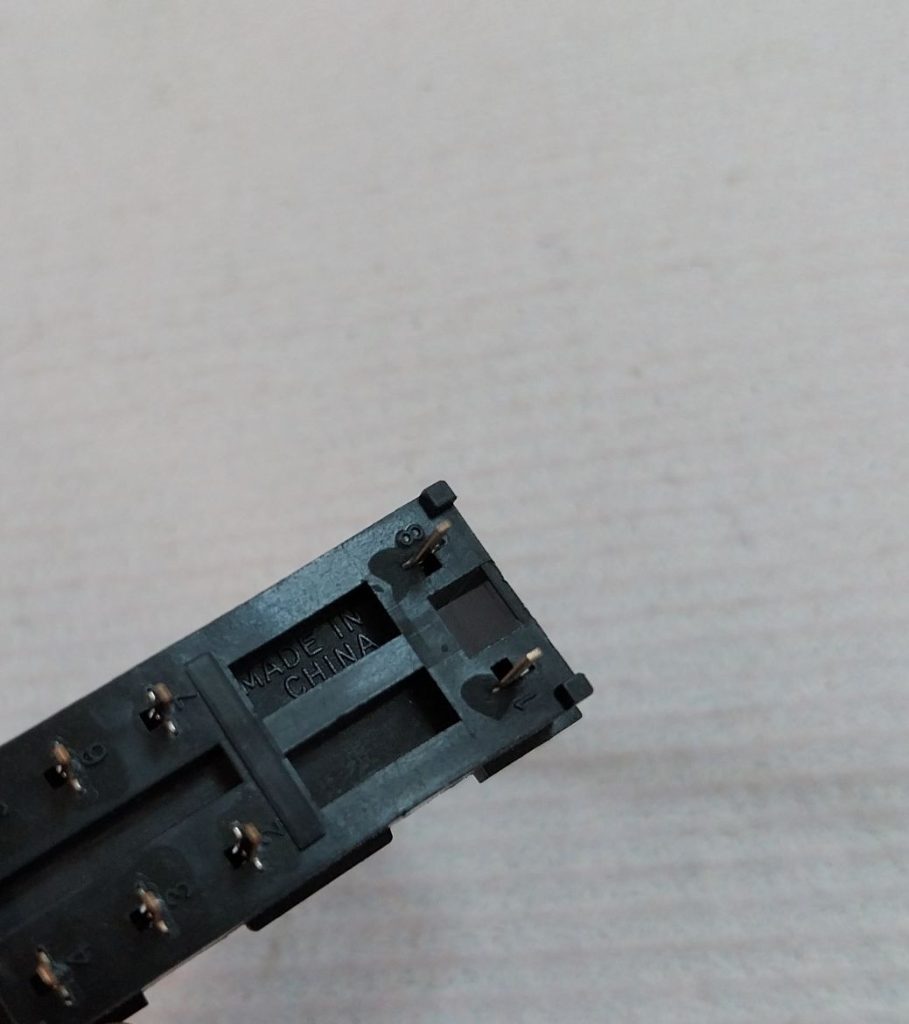 Omron P2r-08p Connecting Socket/Relay Socket 5a 250 Vac - Aeliya Marine