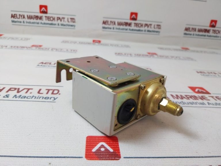 Saginomiya Ans-c106 Pressure Control Switch - Aeliya Marine