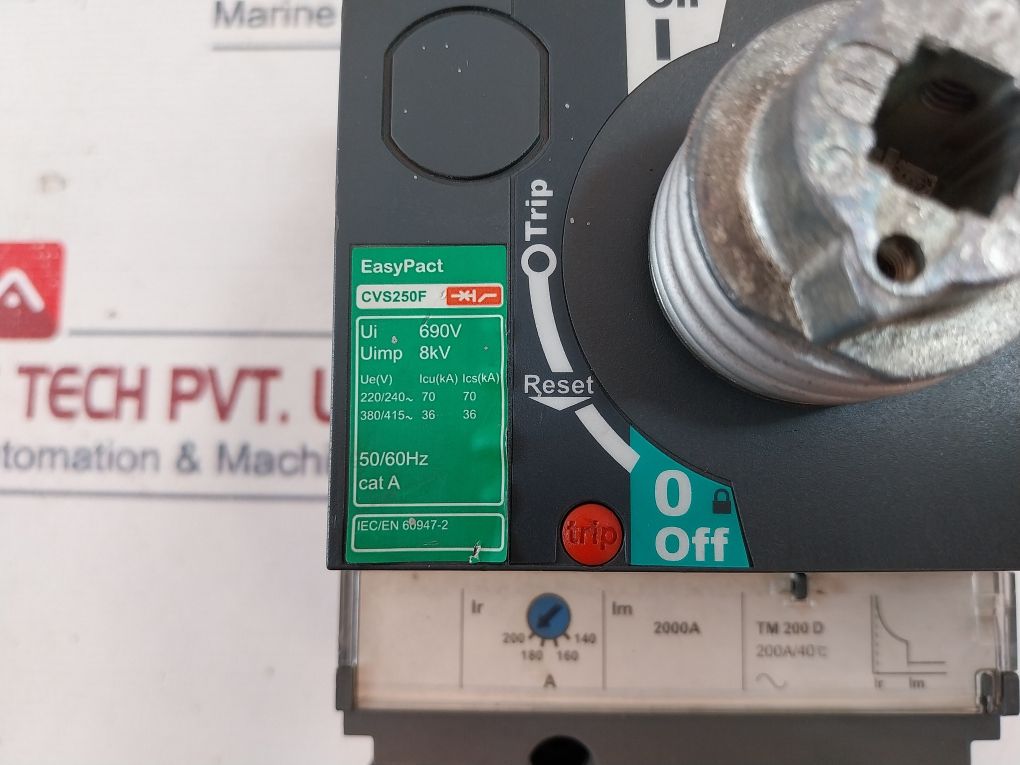 Schneider Electric Cvs250f Circuit Breaker 200a/40°c - Aeliya Marine