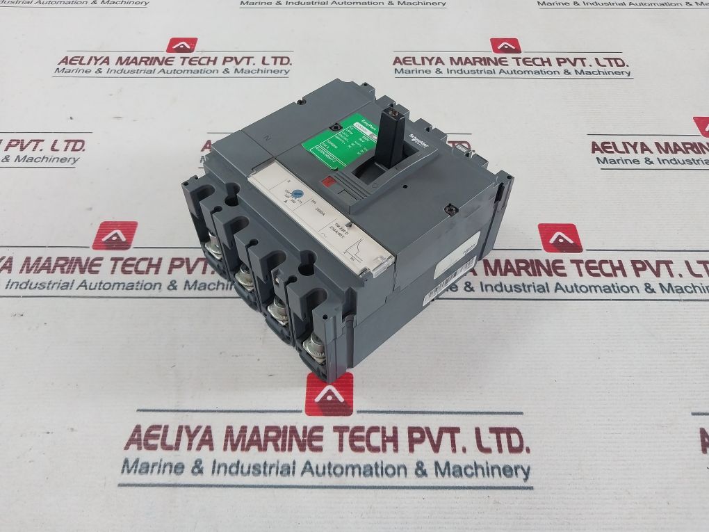 Schneider Electric Cvs250n Circuit Breaker 250a/40°c - Aeliya Marine