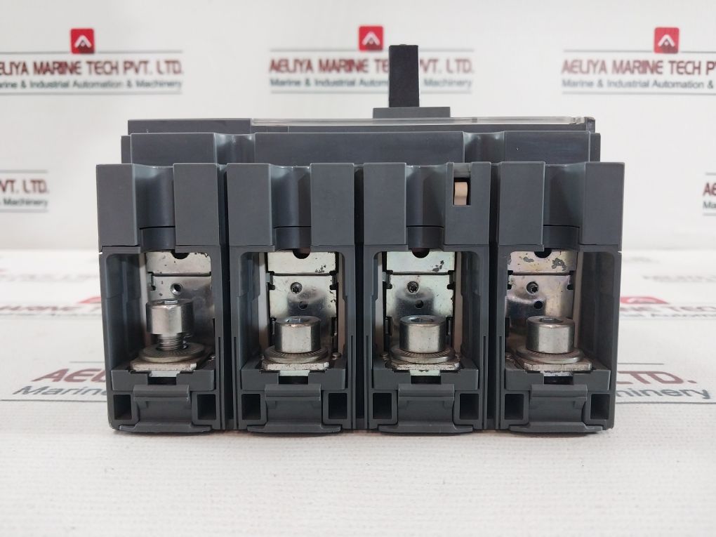 Schneider Electric Cvs250n Circuit Breaker 250a/40°c - Aeliya Marine