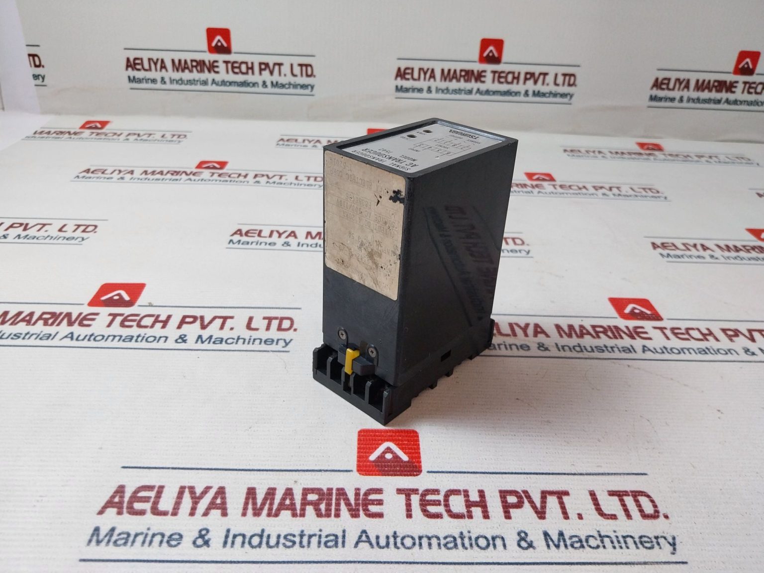 Tsuruga Electric 7542 Ac Signal Transducer With Base - Aeliya Marine