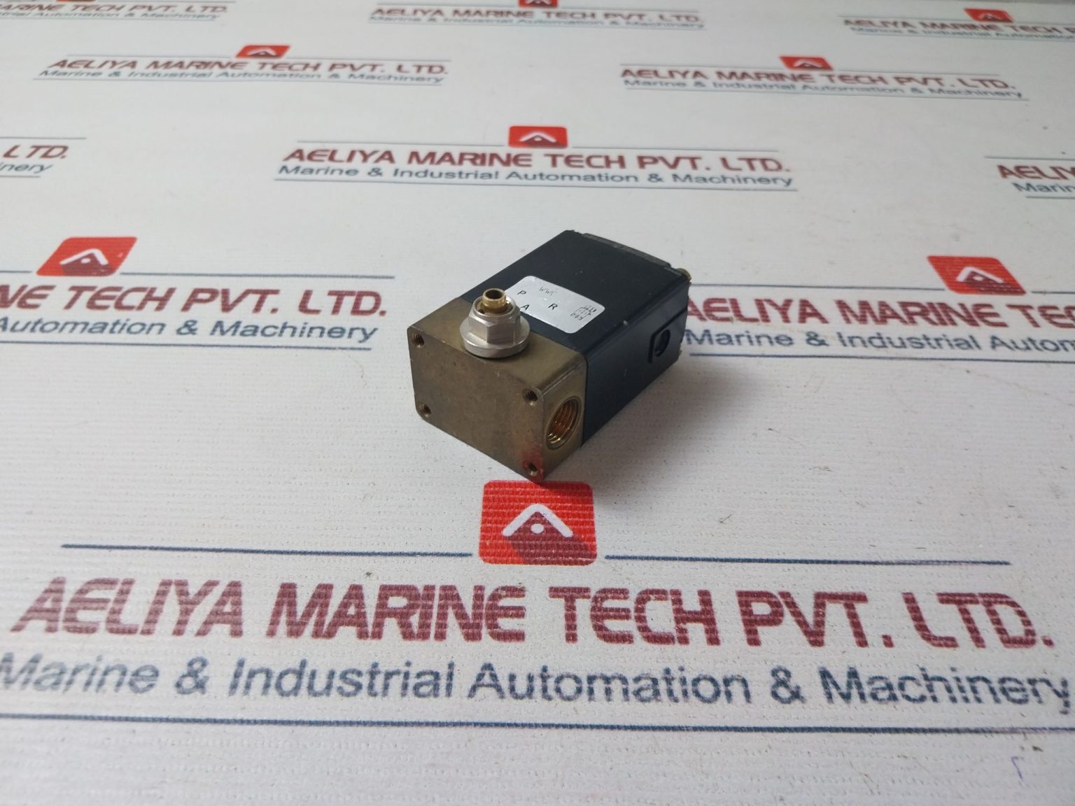 Burkert 0330 C 1/8 Nbr Br Solenoid Valve - Aeliya Marine